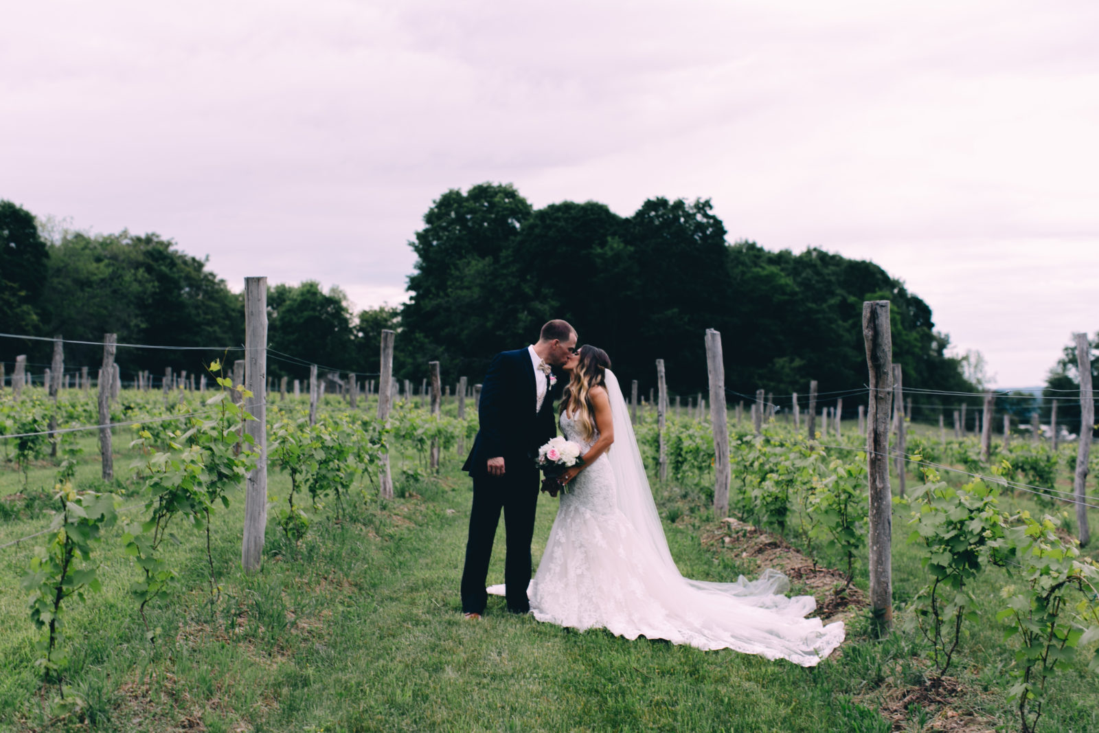Red Maple Vineyard Wedding | Hudson Valley Weddings